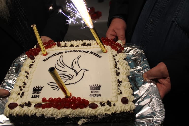 Koninklijke Denderbond Ninove : 125 jaar jong en dartel als een veulen