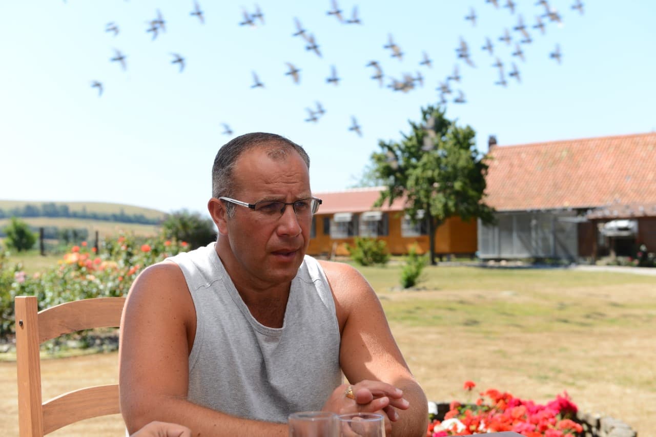 Didier Hoflack (Boursin-Fr) wint 1ste en 2de Chateauroux 18.820 duiven